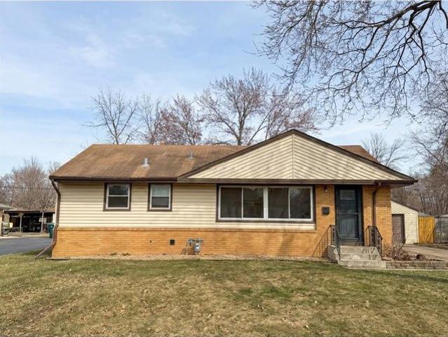 5918 Zenith Ave N, Brooklyn Center, MN 55429