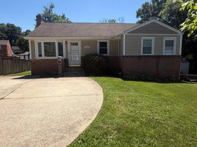 5919 Natasha Dr, Berwyn Heights, MD 20740