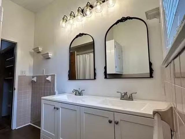 59101358 1424 Franklin St