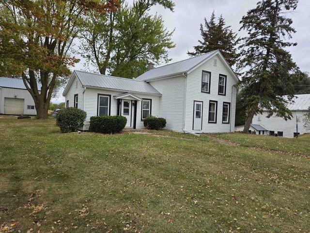 5910 N Unity Rd, Lena, IL 61048