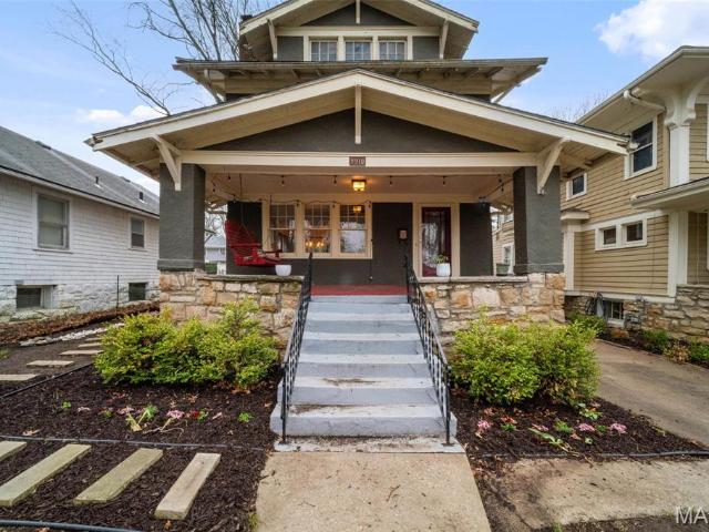 5910 Locust St, Kansas City, MO 64110 | MLS #26018 | Compass