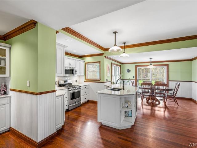 5910 Salt Rd, Clarence, NY 14031 | MLS #B1670 | Compass