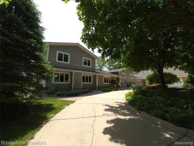 5910 Spring Valley Lane