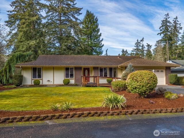 5910 Woodlake Drive W