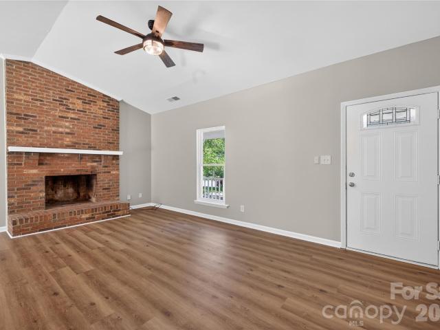 5911 Morninglow Court