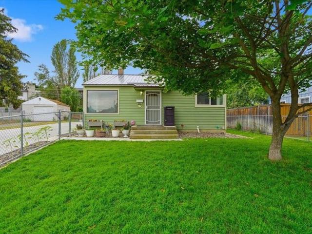 5911 N Braeburn Dr, Spokane, WA 99205