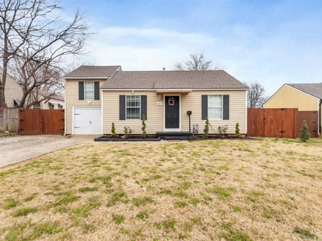 5911 E Reading St, Tulsa, OK 74115