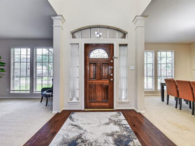 5911 Indian Hills Ln Lane
