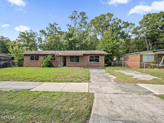 5911 John F Kennedy Dr N, Jacksonville, FL 32219