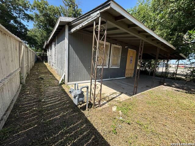 5911 W Cesar E Chavez