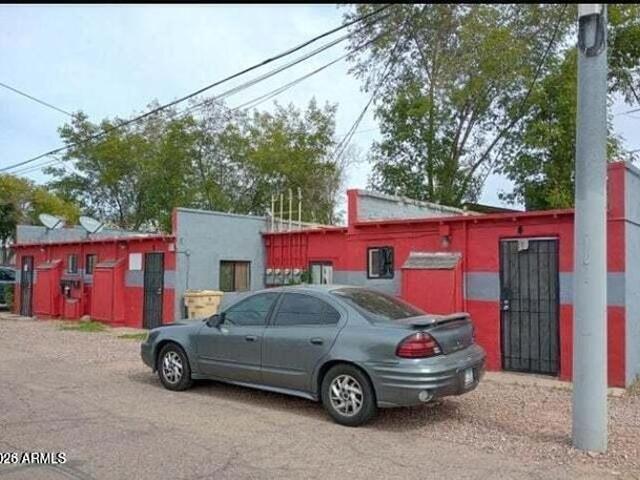 5911 W Lamar Rd Apt 1, Glendale, AZ 85301