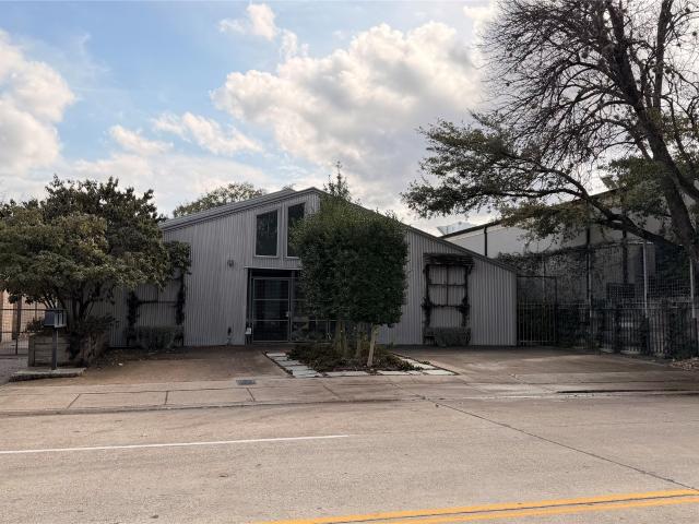5911 Winsome Ln, Unit B, Houston, TX 77057 | MLS #33037 | Compass