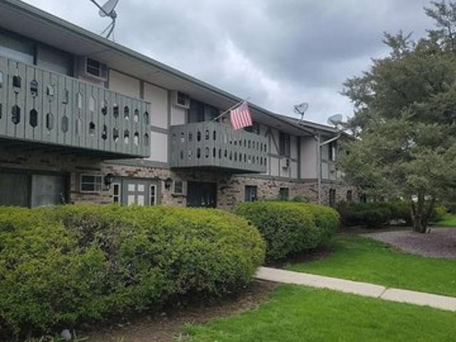 5911 5 N Lovers Lane Rd, Milwaukee, WI 53225
