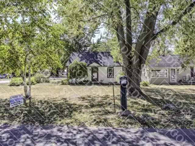 59125194 1107 E 22nd St