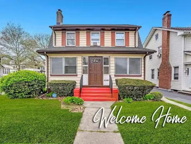 59127114 1 Roosevelt Ave
