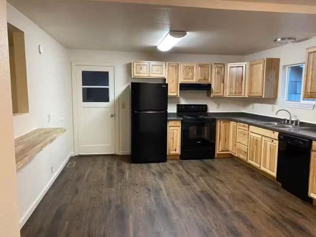 59128080 1465 Nw Beacon St