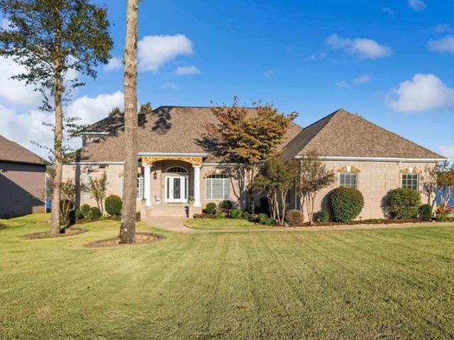 5912 Riviera Dr, Benton, AR 72019