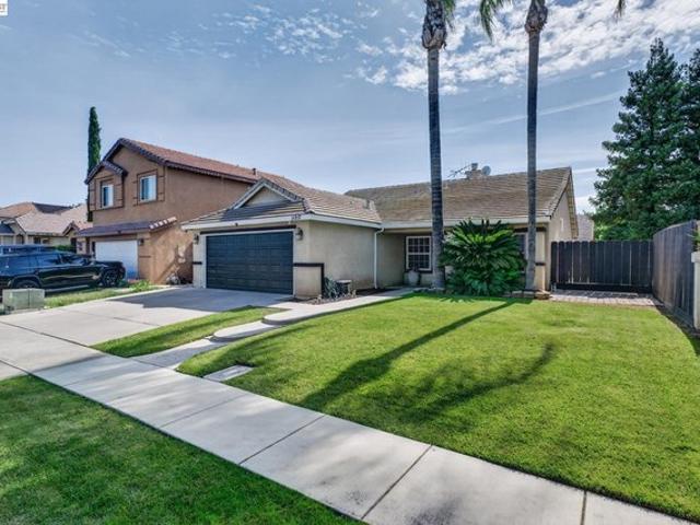 5912 Squire Wells Way, Riverbank, CA 95367