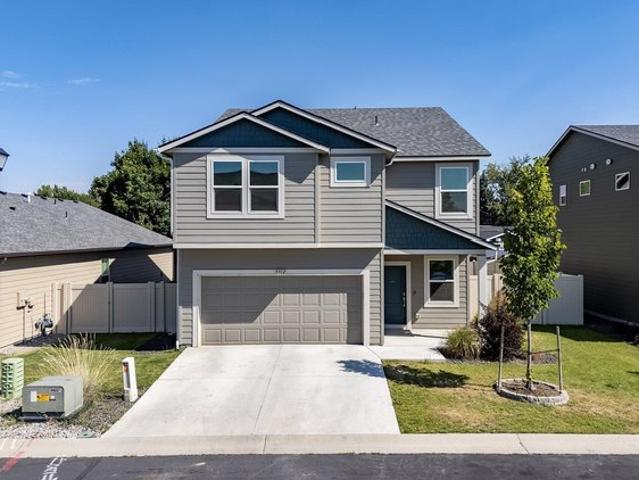 5912 W Jamestown Ln, Spokane, WA 99208