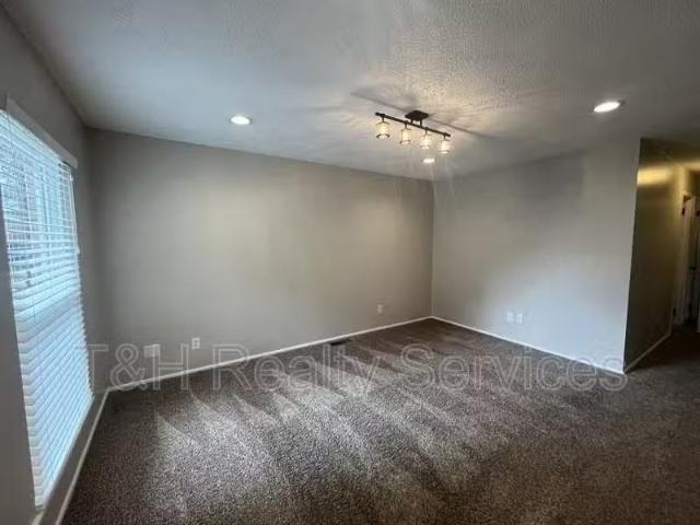 59131506 1306 Council Ct