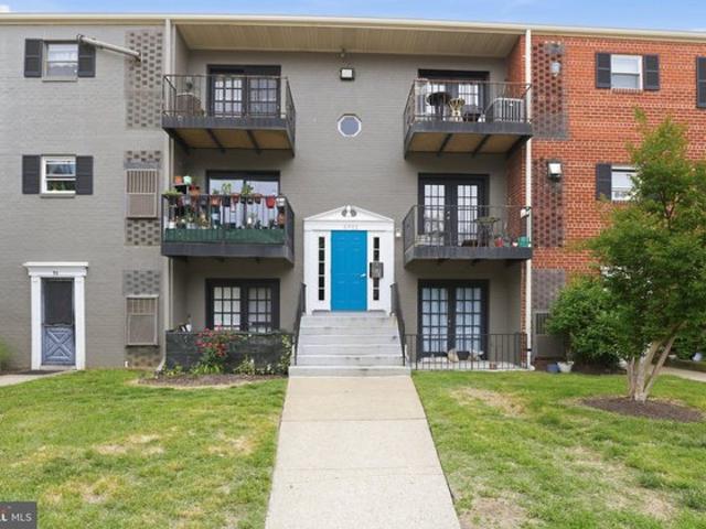 5913 Mayflower Ct Apt 101, Alexandria, VA 22312