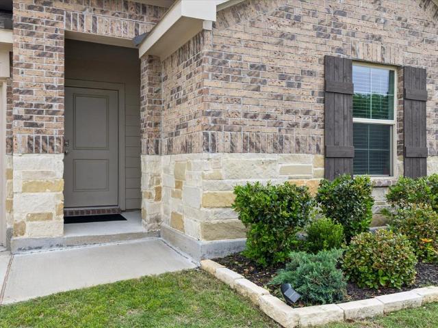 5913 Silverjack Trail