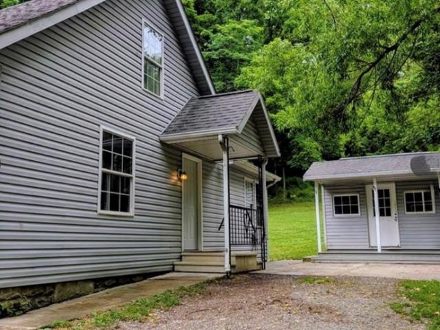 5913 Upper Twin Road