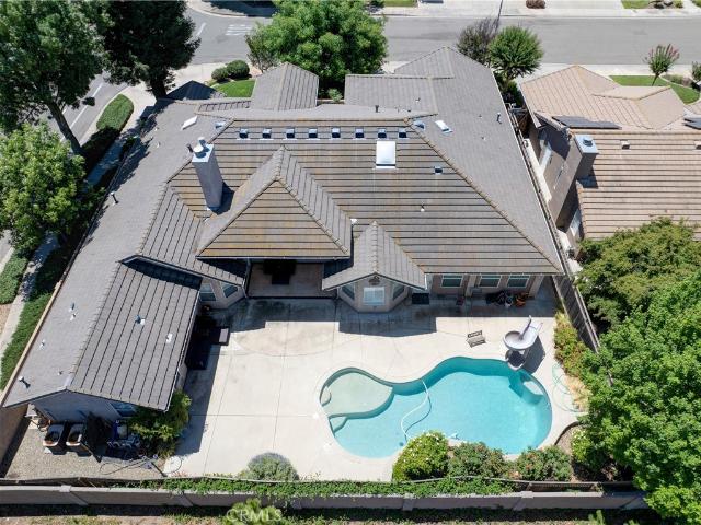 591 Bobolink Court