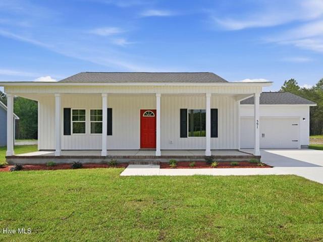 591 Batchelor Rd, Richlands, NC 28574