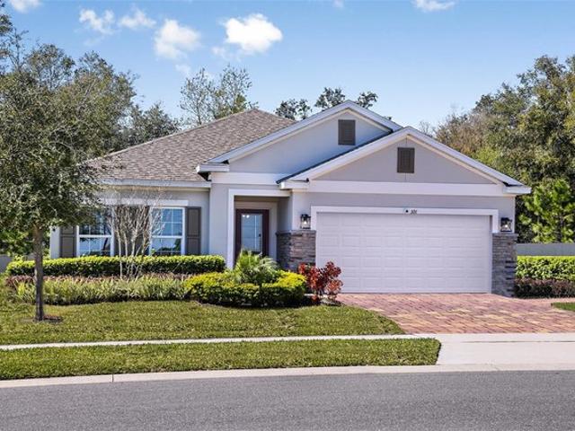 591 Darshire Ave, Eustis, FL 32736