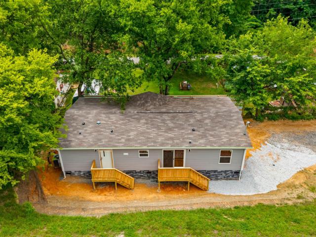 591 Freeman Ave