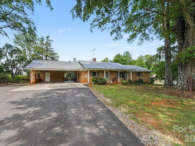 591 Mullis Road