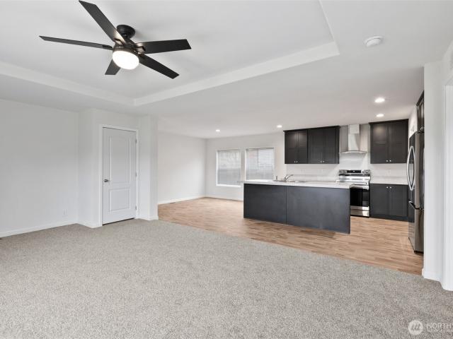 591 N Lees Creek