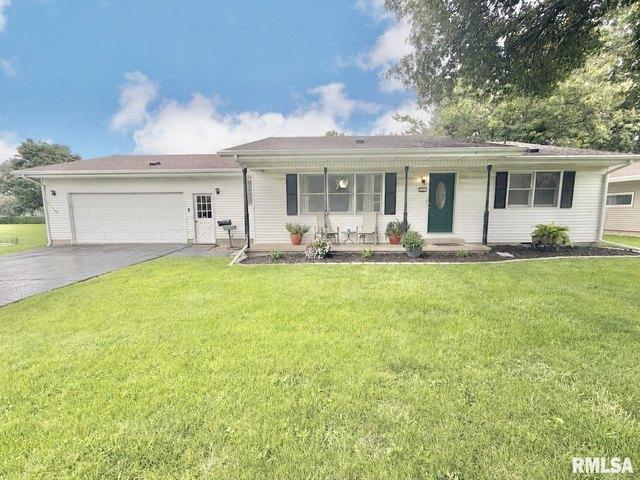 591 Walnut St, Knoxville, IL 61448