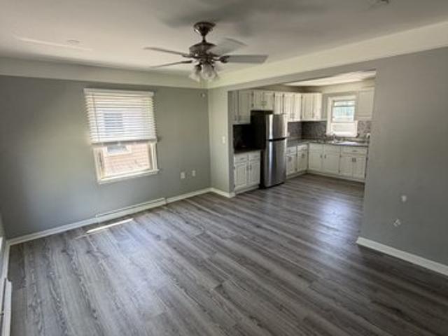 5924 Katherine St, Taylor, MI 48180