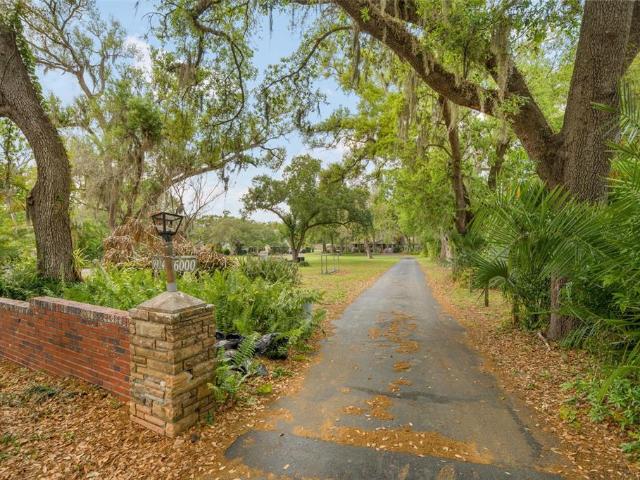 5924 River Ter, Tampa, FL 33604 | MLS #TB8491 | Compass