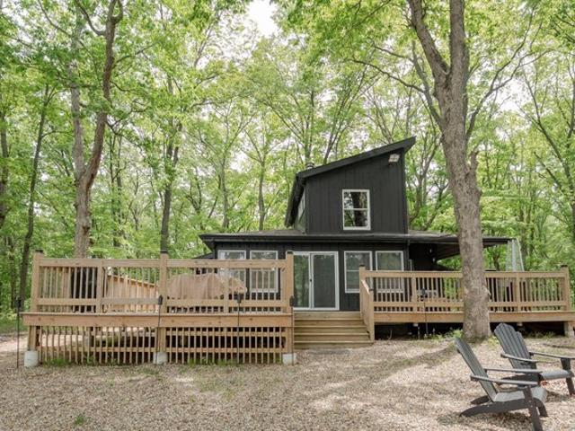 59254 Dove Ln, Three Rivers, MI 49093
