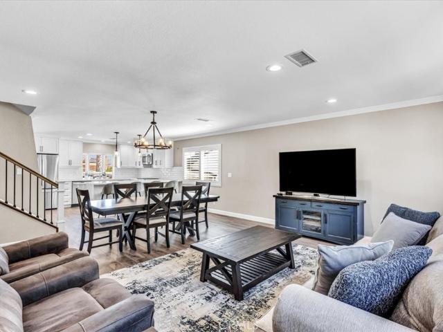 5925 E Tiber