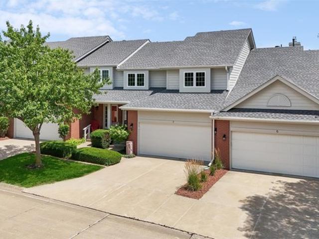 5925 Ep True Pkwy Unit 7, West Des Moines, IA 50266