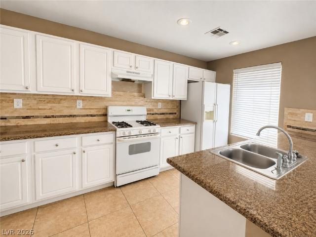 5925 Hudson Woods Court