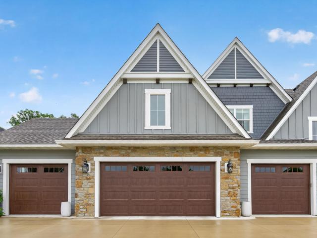5925 Prestwick Court