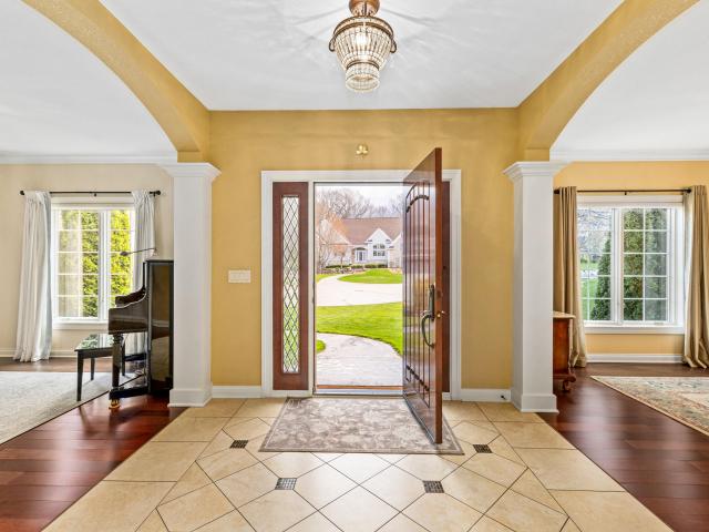 5925 S Conservancy Dr