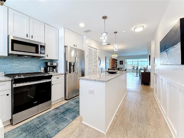 5925 Shore Blvd S, Unit 611, Gulfport, FL 33707 | MLS #TB8496