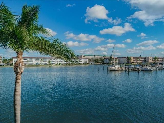 5925 Shore Blvd S Apt 203, Gulfport, FL 33707