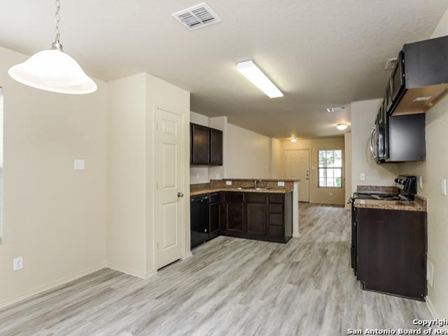 5926 Aspen Garden