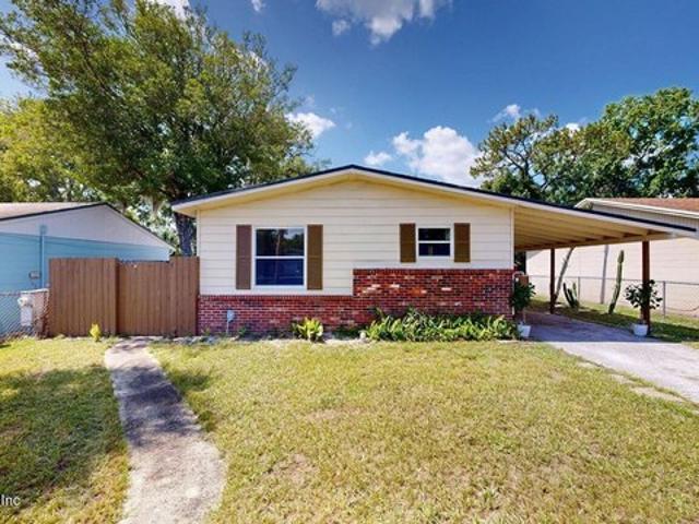 5926 Longchamp Dr, Jacksonville, FL 32244