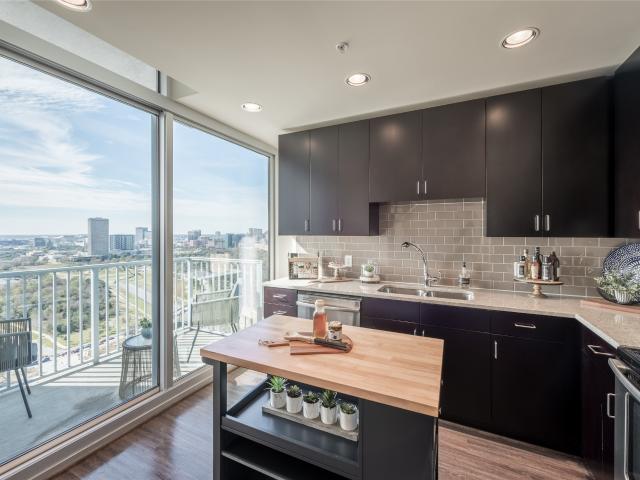 5927 Almeda Rd, Unit 21616, Houston, TX 77004 | MLS #33320 | Compass