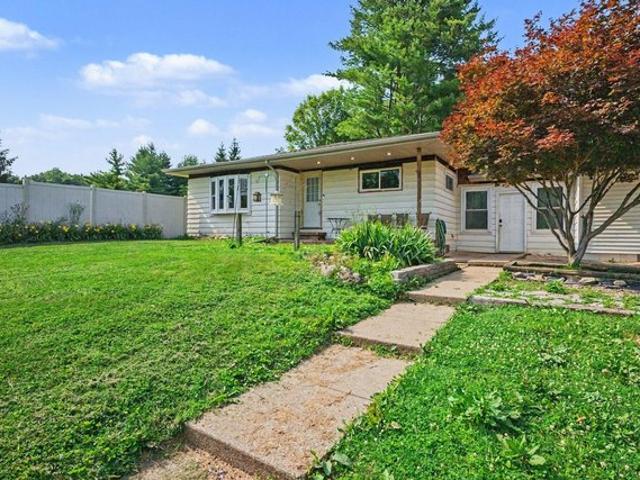 59293 Roberts Rd, Three Rivers, MI 49093