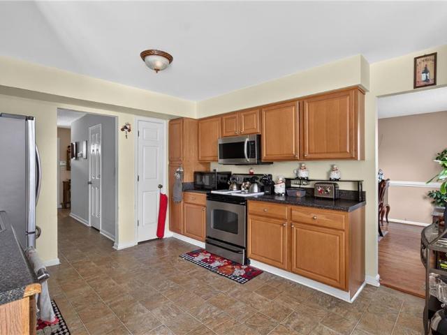 5929 Chain Bridge RD