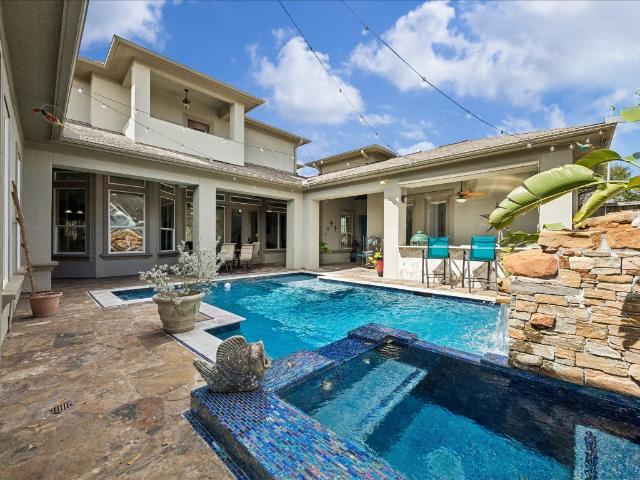 5920 Ruby Dr